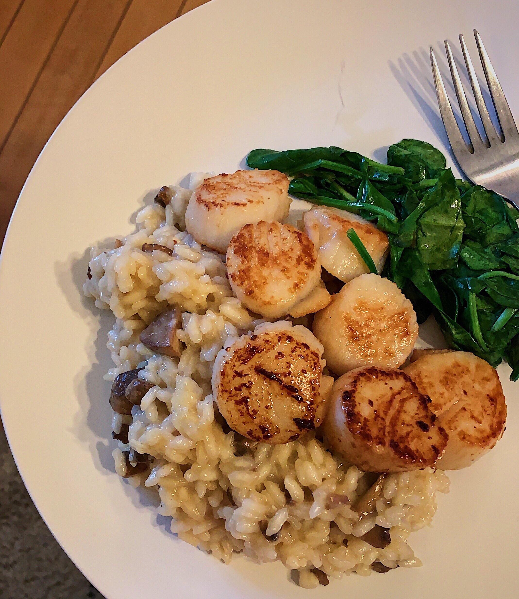 [Homemade] scallops with risotto and spinach | Scrolller