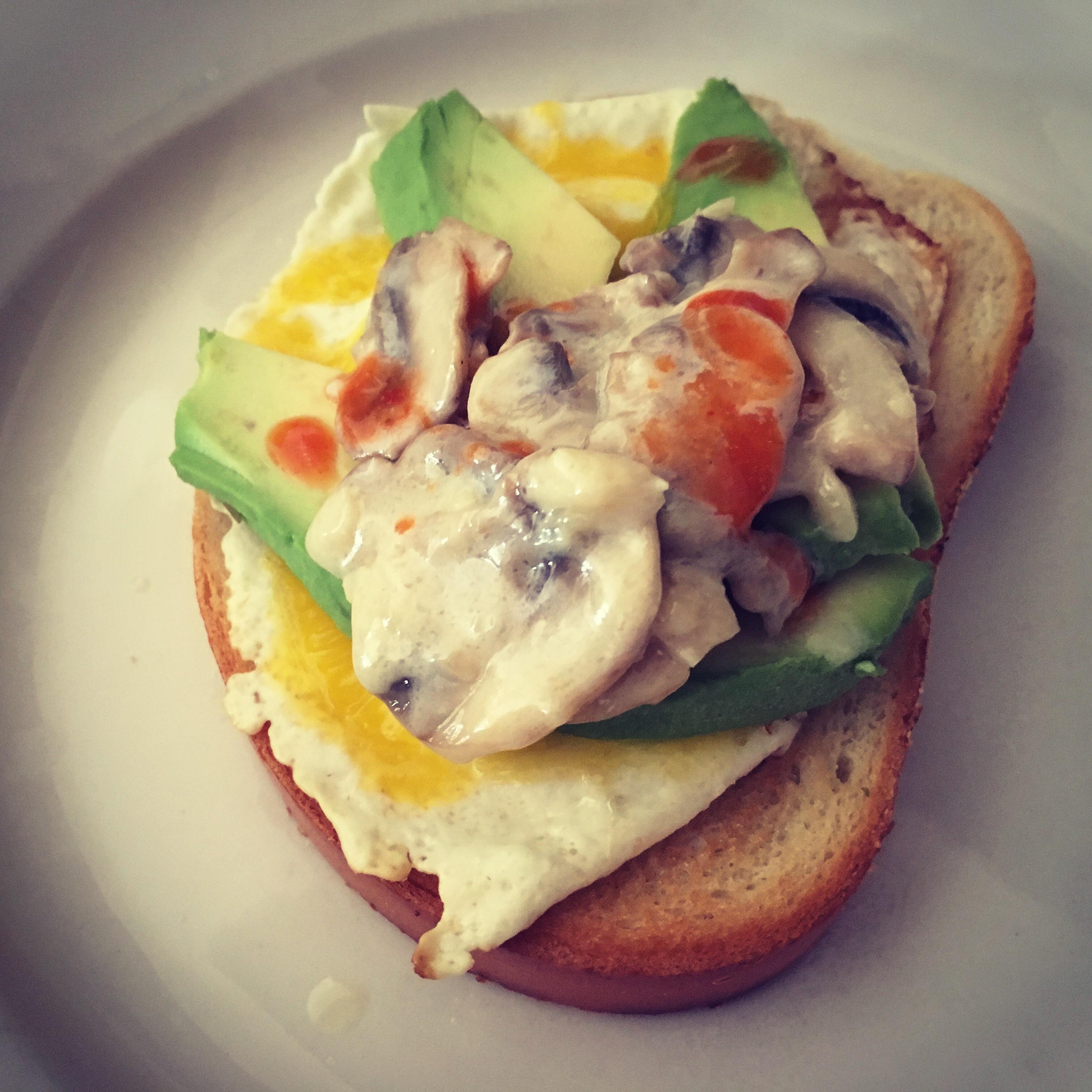 [Homemade] Toast with egg, avocado and mushrooms | Scrolller