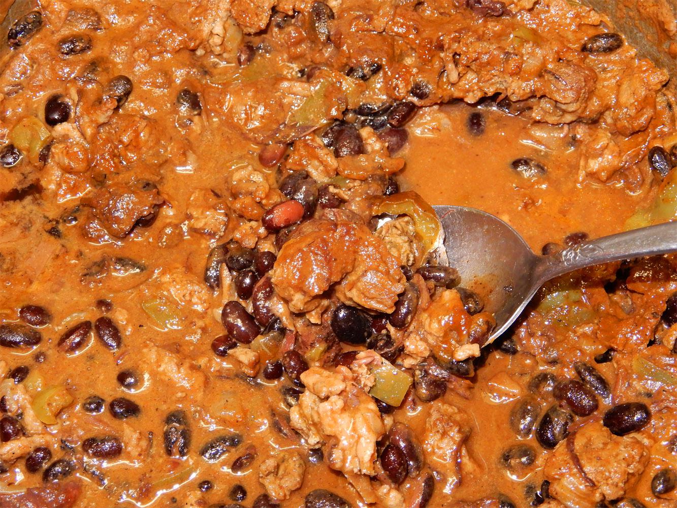 Homemade Turkey and Black Bean Chili | Scrolller