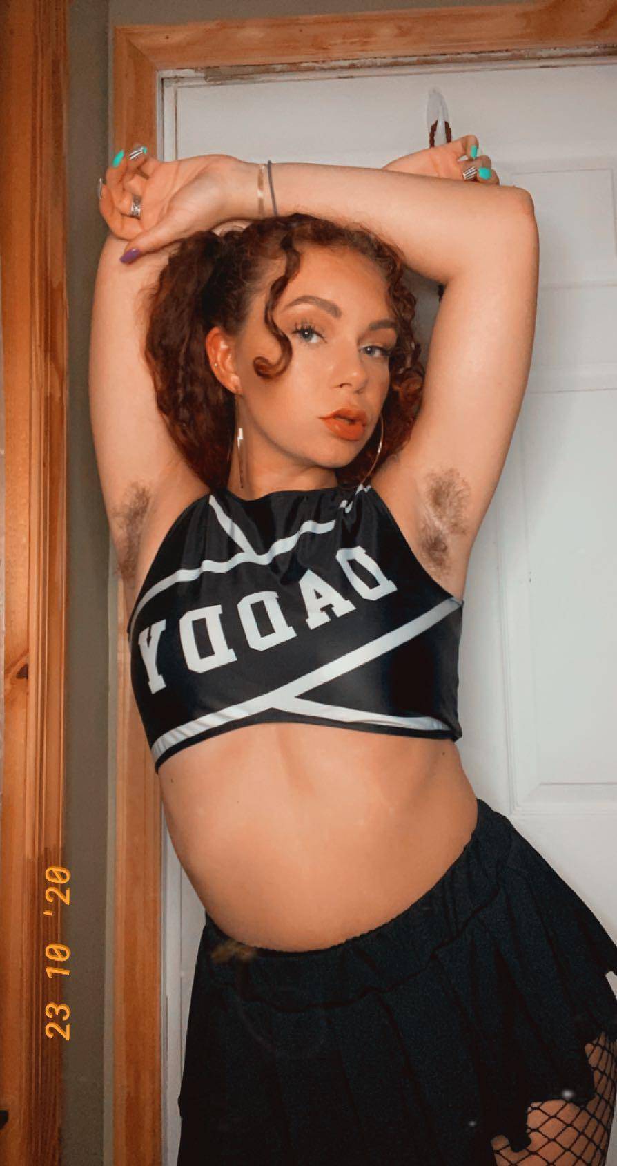 hope daddy likes hair pits !! | Scrolller