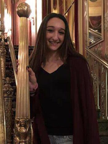 Hope she is brave enough... | Scrolller