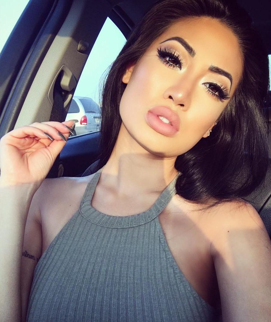 Hot angie | Scrolller