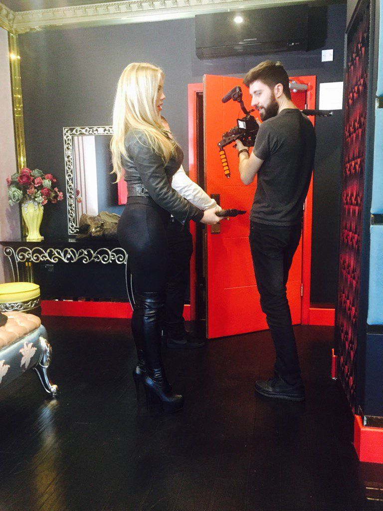 Hot MILF | Scrolller