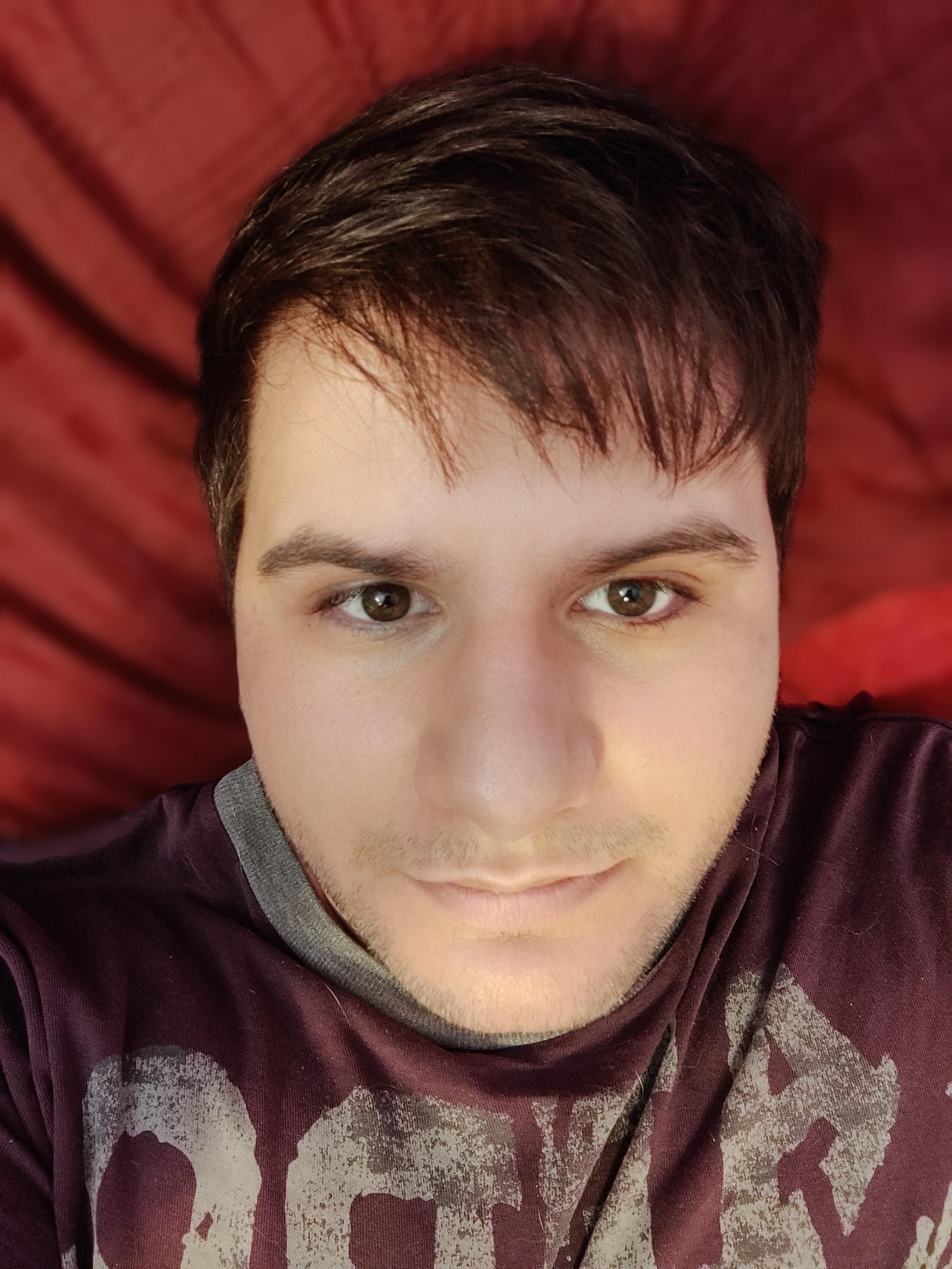 How do I look | Scrolller