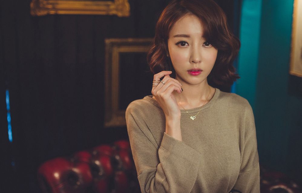 Huge album of Ji Na | Scrolller