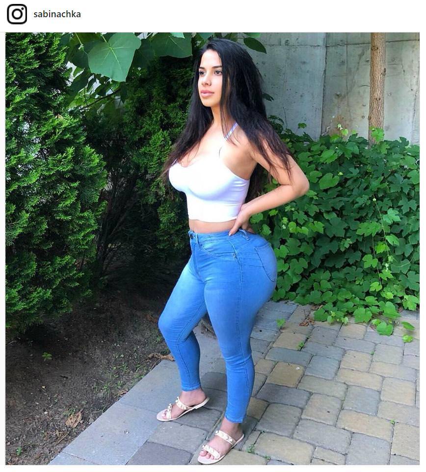 Huge implants IG babe | Scrolller