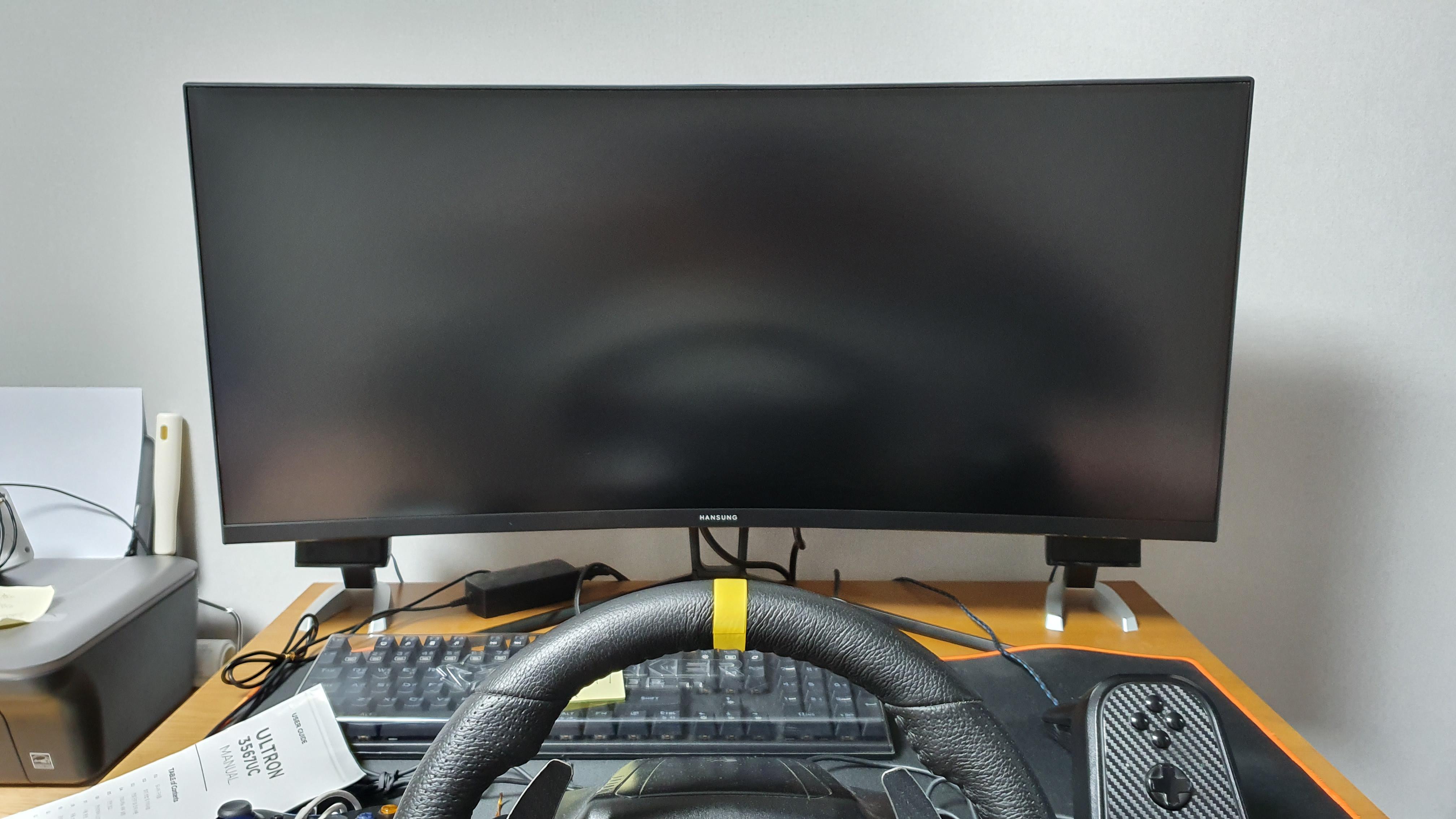 Huge upgrade from 22" to 35" ultrawide! | Scrolller