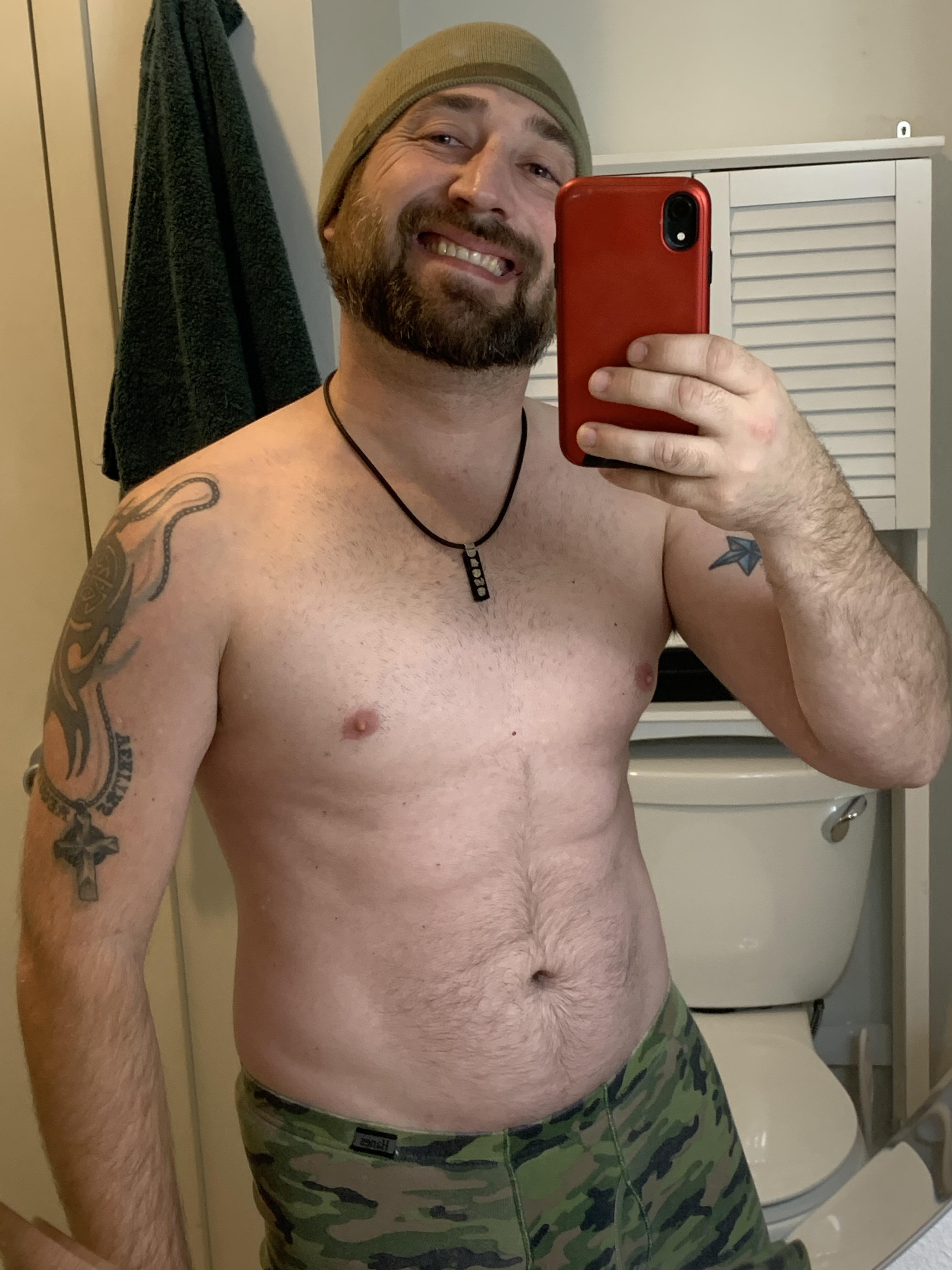 Hump day dad bod | Scrolller