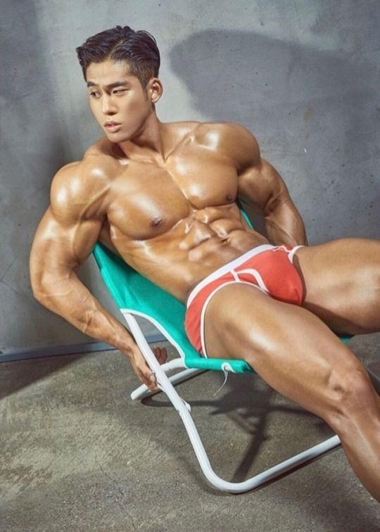 hunk of my dreams | Scrolller