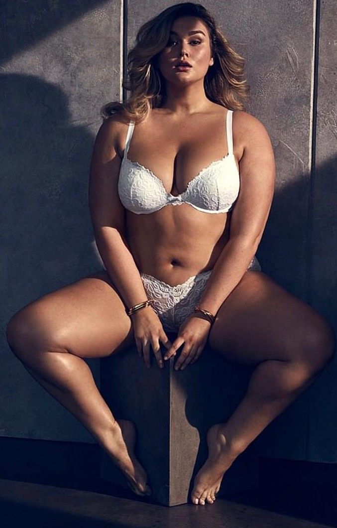 Hunter McGrady | Scrolller