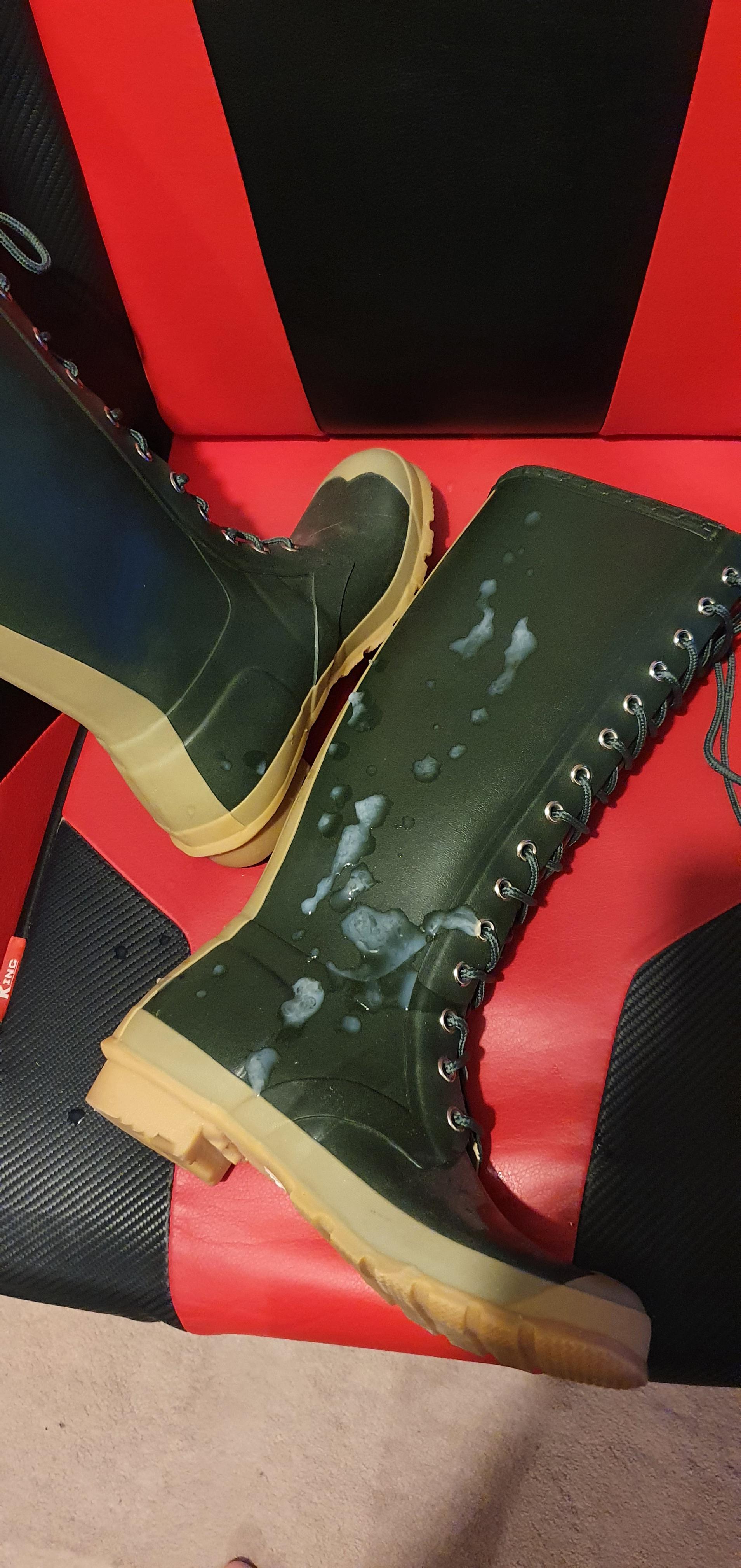 Hunter Thurloe covered in cum | Scrolller