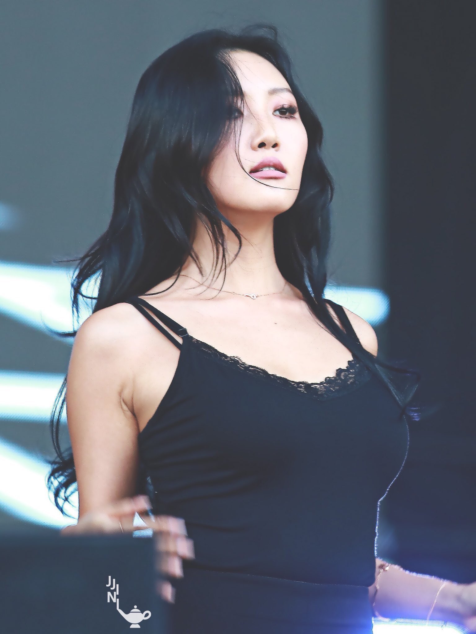 Hwasa | Scrolller