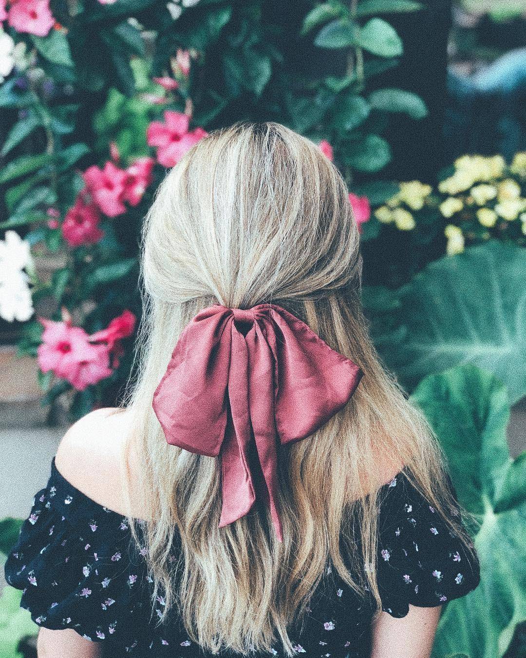 Discover more like Hairporn: I can’t help but be obsessed with bows in my hair and Related ...