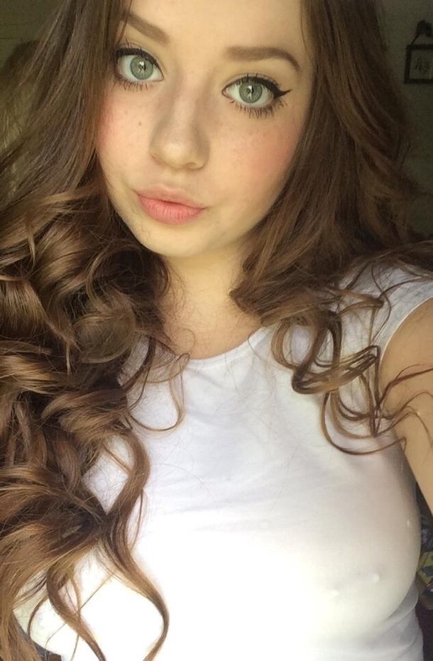 I Can't Stop Staring Into Her Eyes | Scrolller