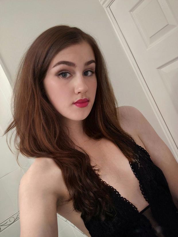 Would love someone to make me their personal cumslut 😘 | Scrolller