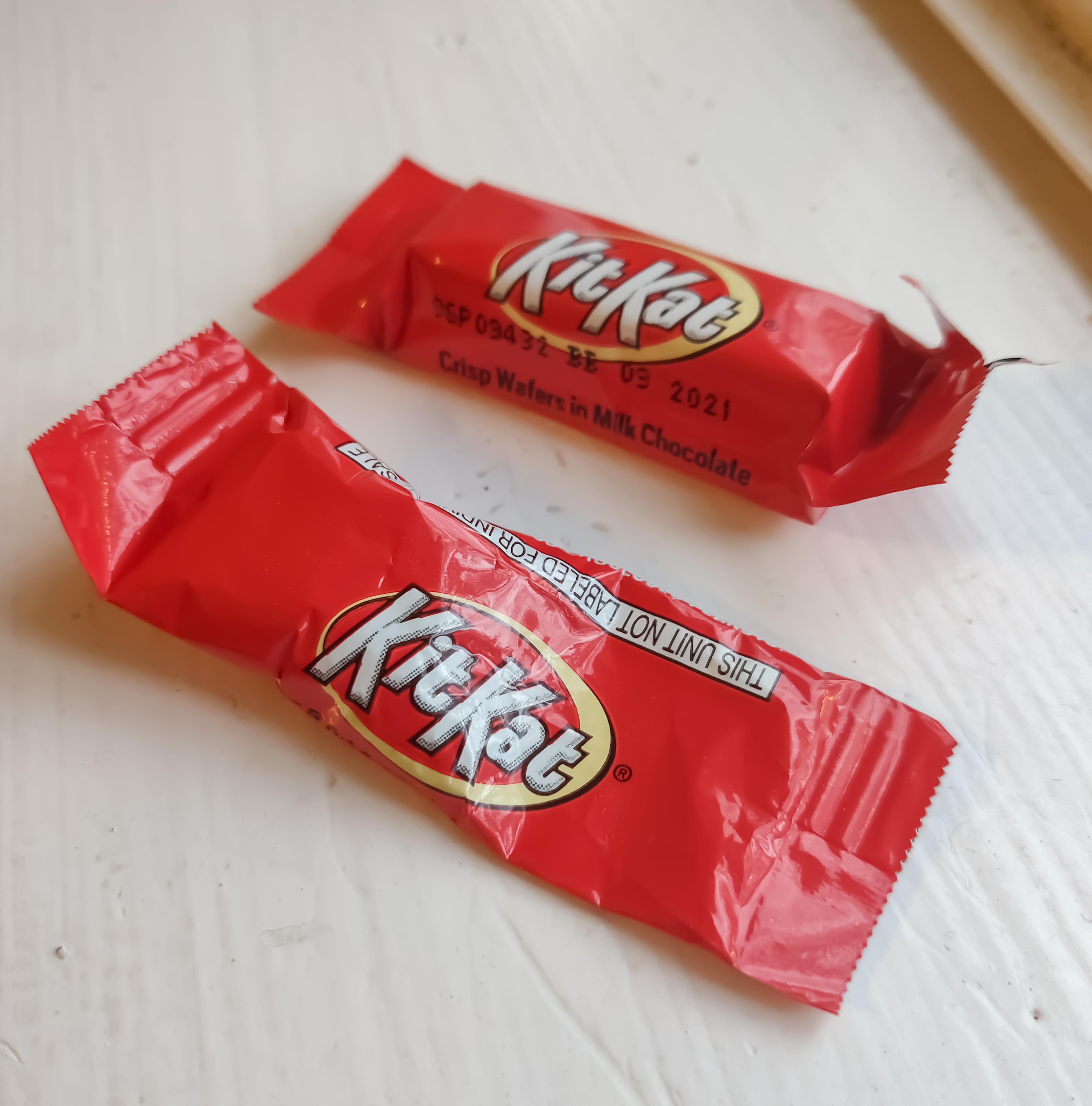 I got a KitKat sealed with just air inside | Scrolller