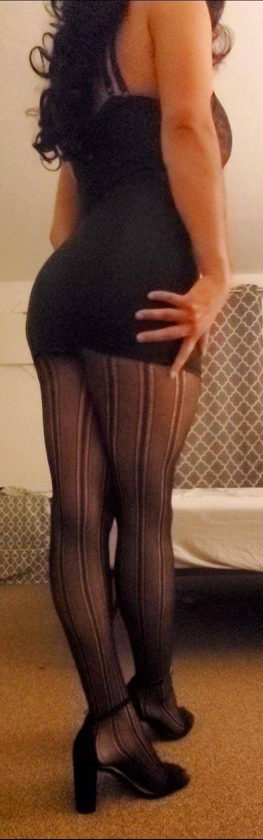 I guess there's two full moons out tonight 🍑 | Scrolller