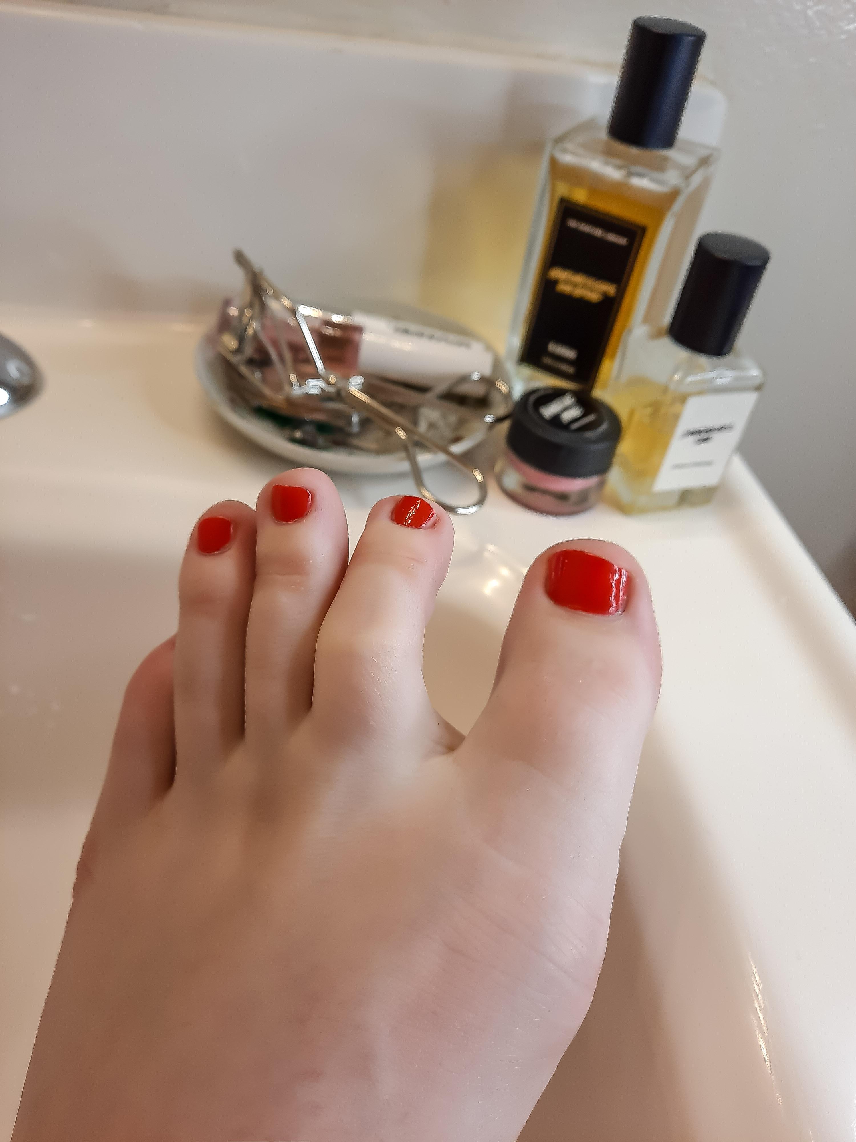 I had fun painting my nails for the first time in a long time. What do you think? | Scrolller