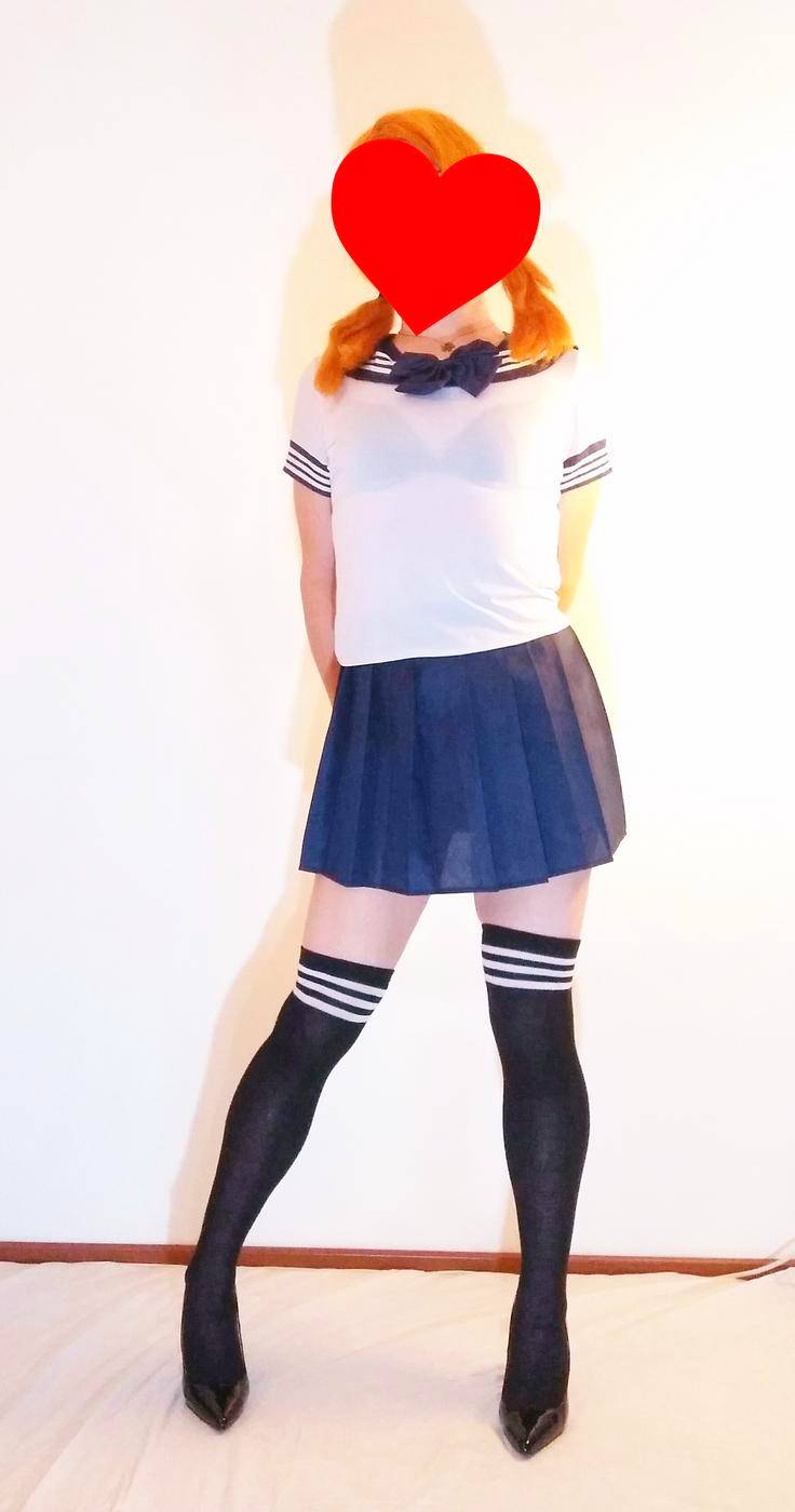 I have a thing for school uniforms :3 | Scrolller
