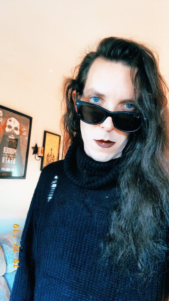 I heard turtlenecks were hot. | Scrolller