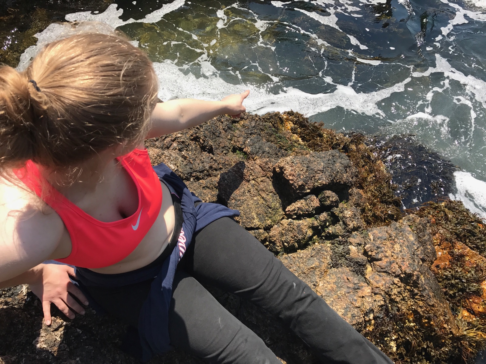 (F)lashing the sailors as they go by. (Repost)(OC) | Scrolller