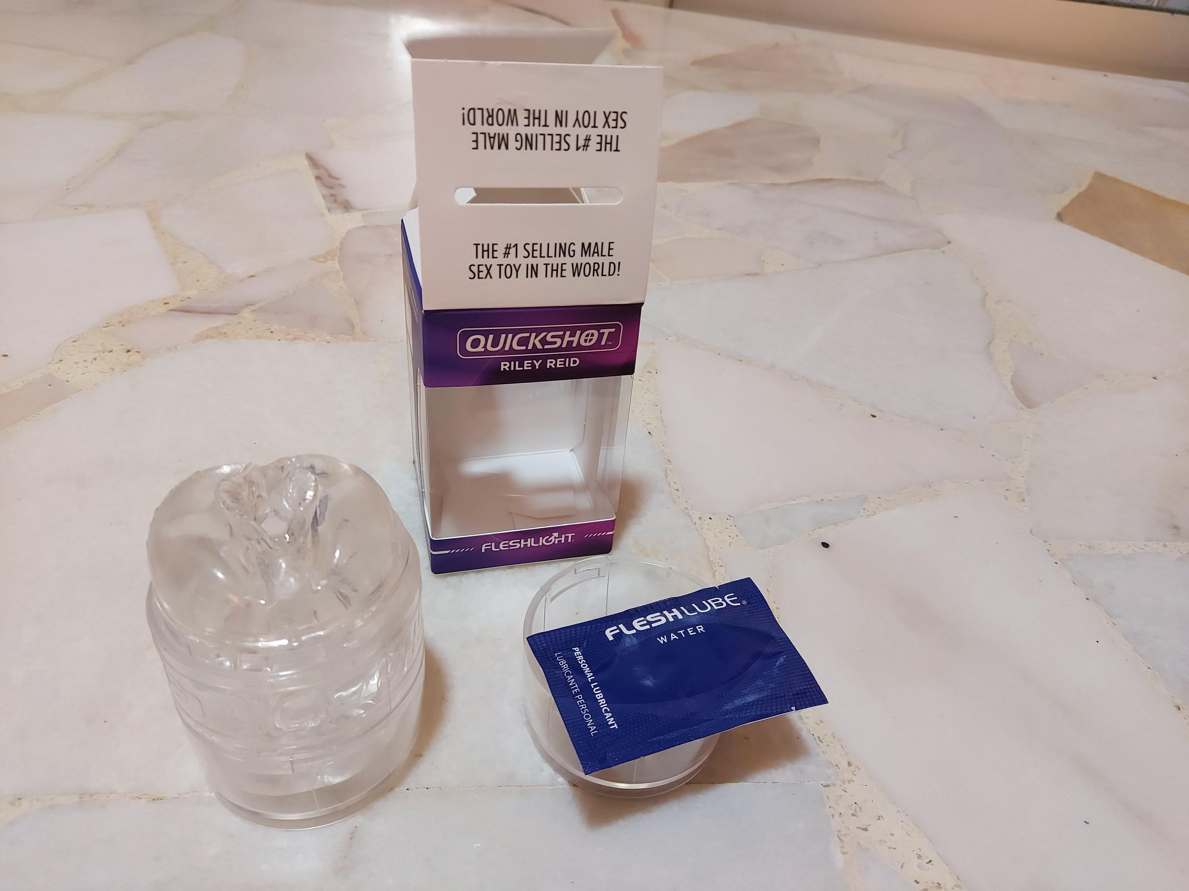 I just bought my own Riley Reid Quickshot Fleshlight, will be using it tmr when it reaches 1st ...