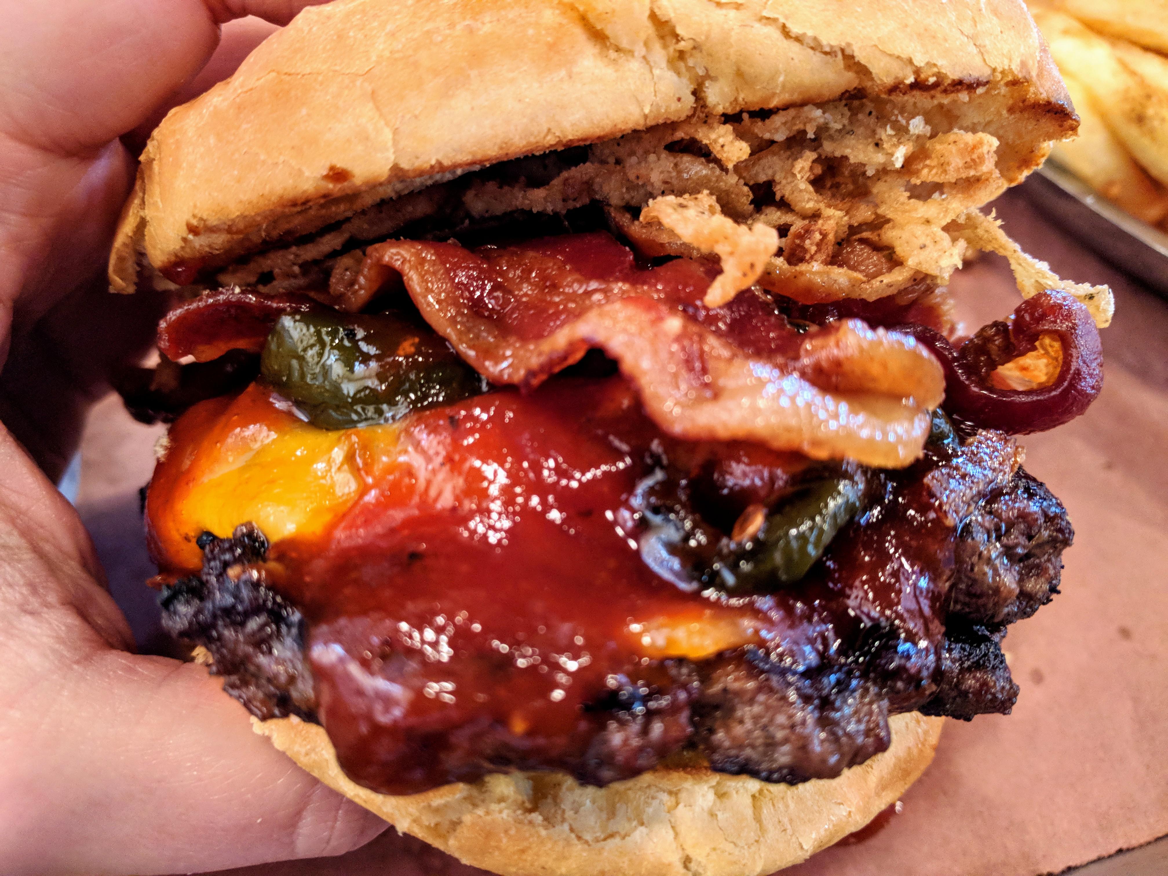 I like big buns. | Scrolller