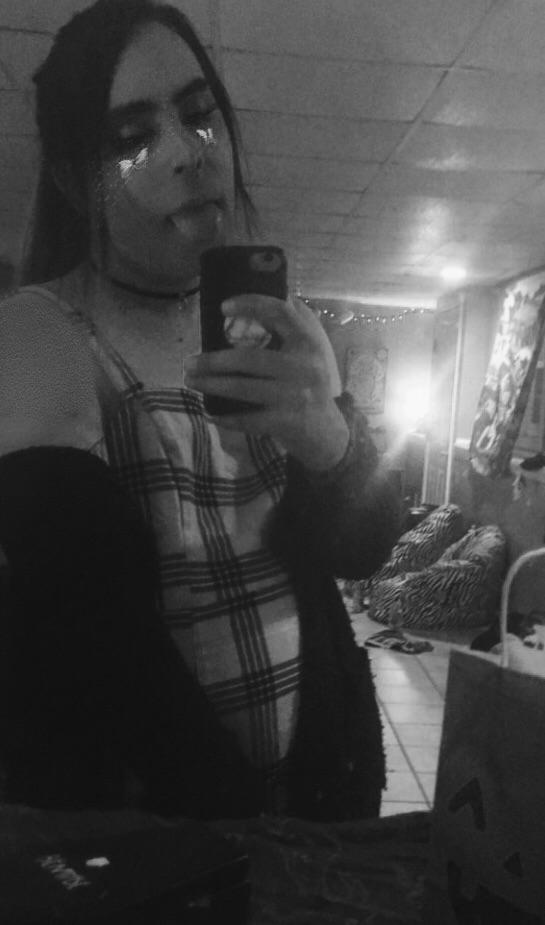 I’ll be your e girl trap gf 🖤 | Scrolller