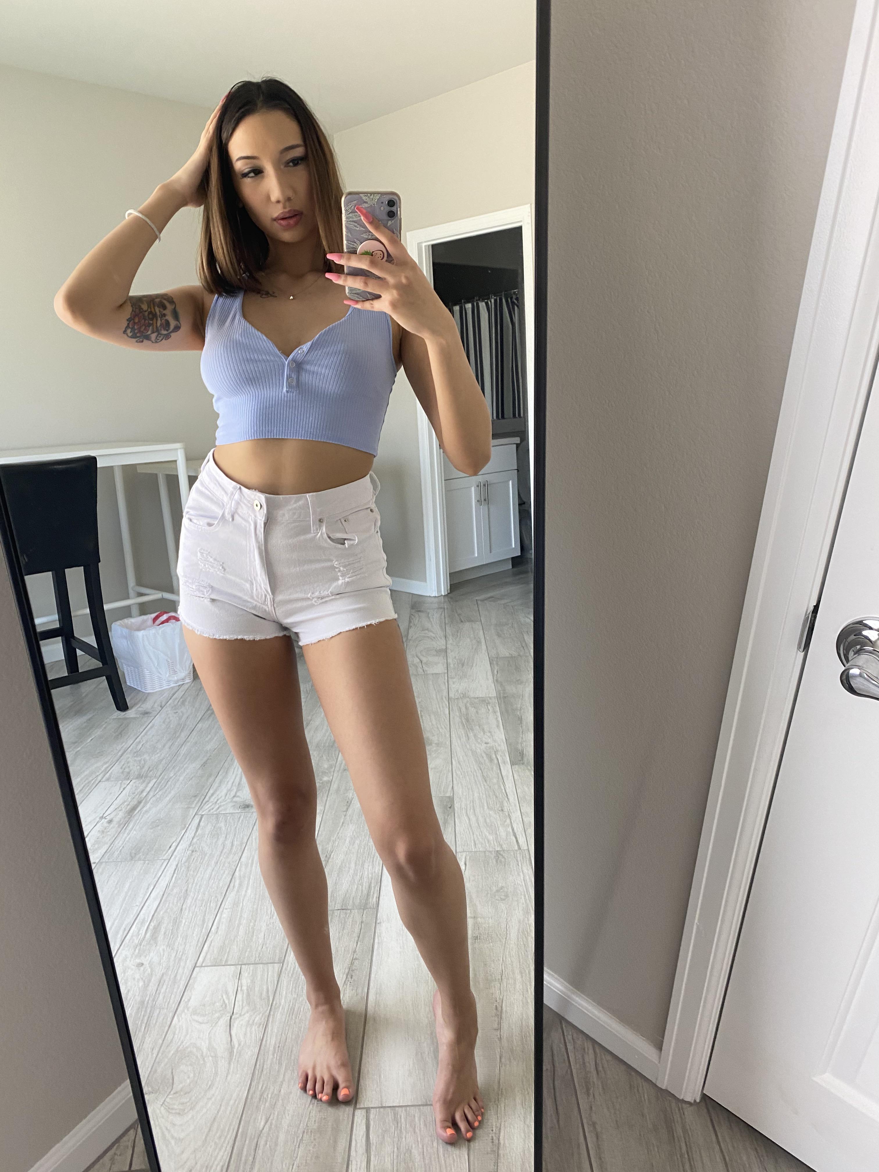 Long Leg Asian GF 👼🏼 💛 #filipina | Scrolller