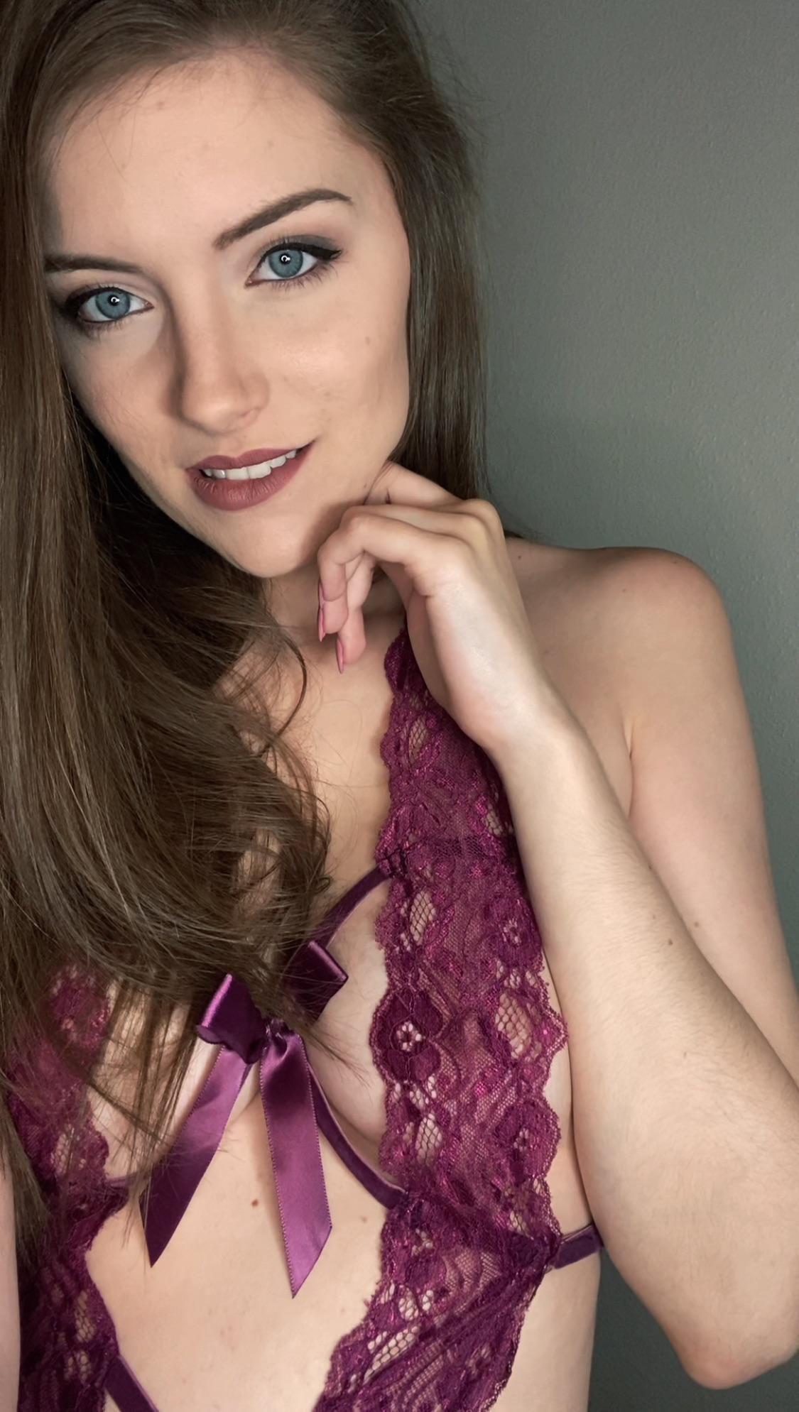 I’ll do/ show just about anything for the right goddess | Scrolller