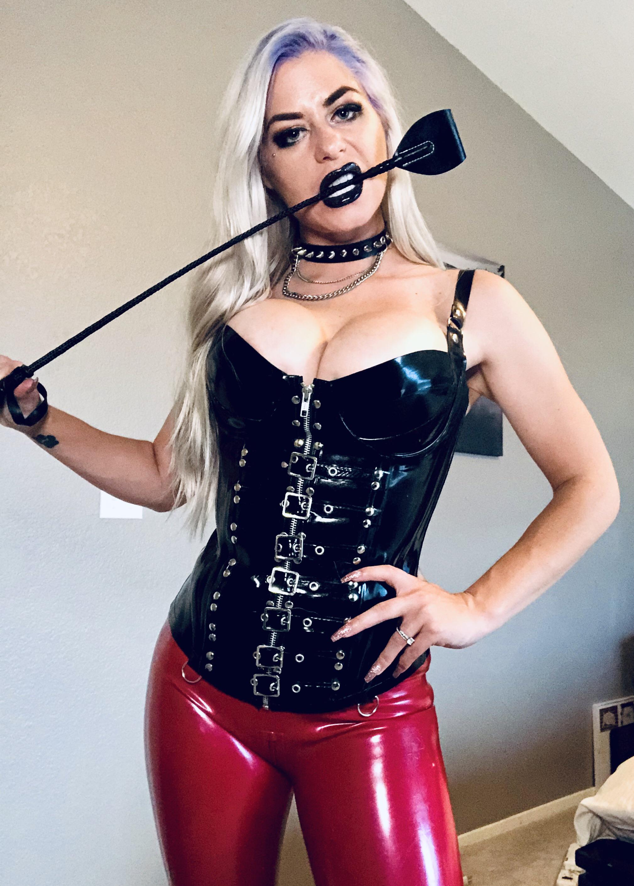 I’ll give you bruises and bite marks 😈 [oc] | Scrolller