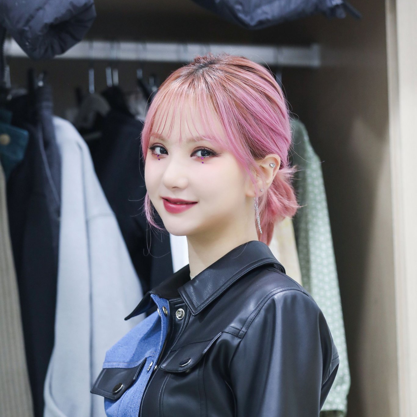 I Love Her Smile 🤗 Scrolller