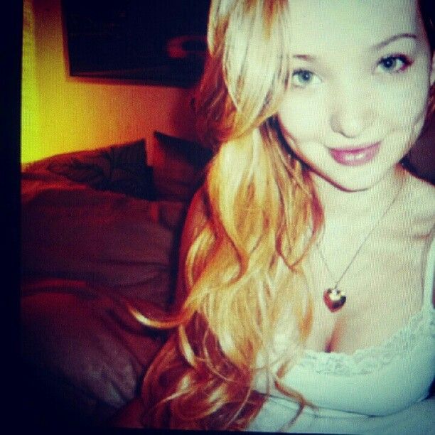 I Love Her Tits So Much Scrolller