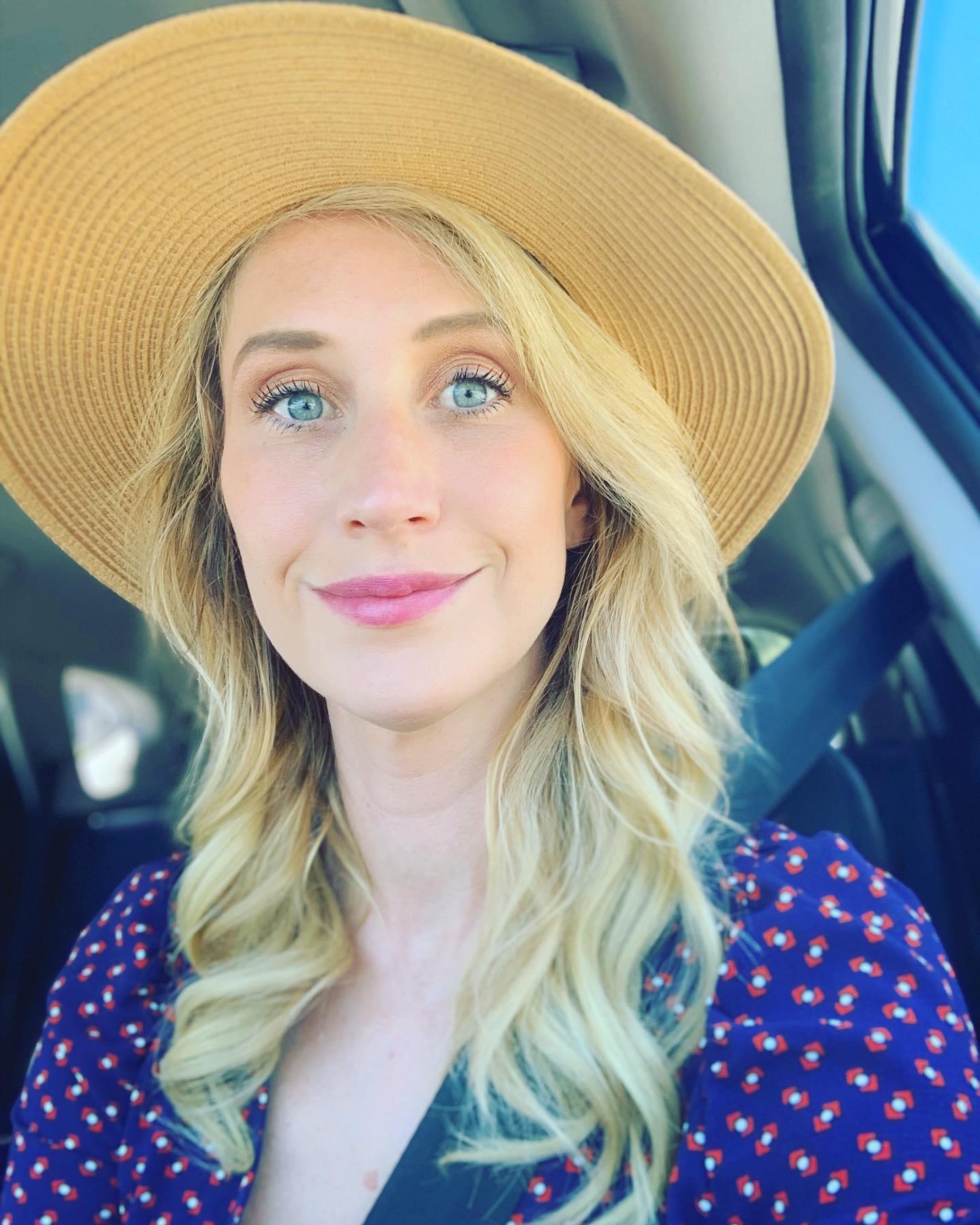I love the simplicity of a Maude Car selfie | Scrolller