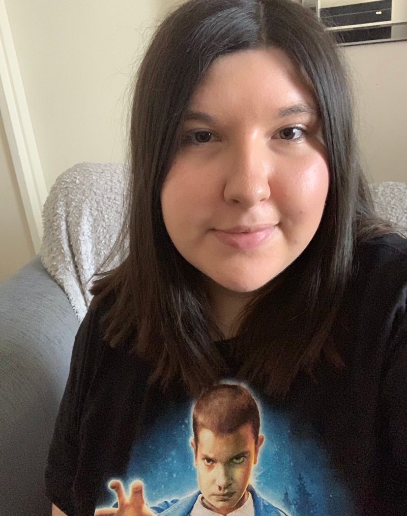 I love this shirt. Any Stranger Things fans here? 💛 | Scrolller