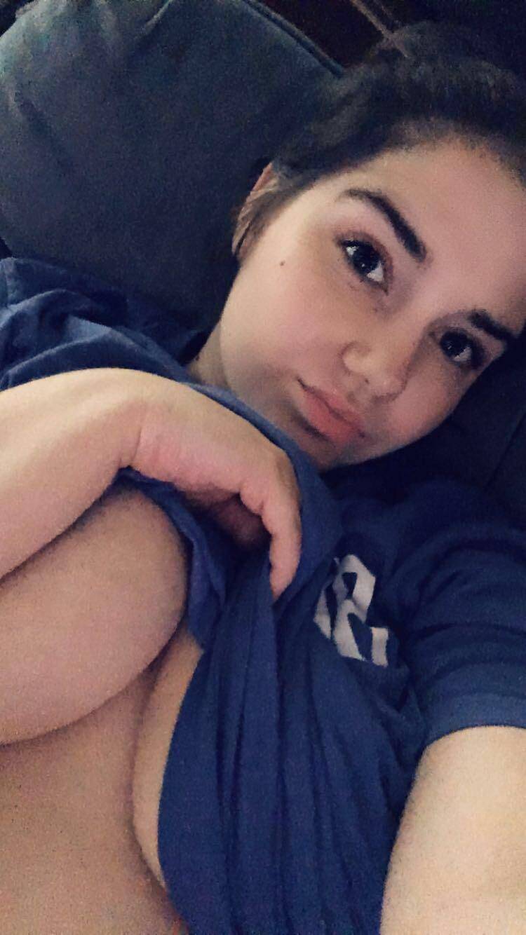 I’m your new addiction.. are you ready to lose control? . [fetishfriendly][kik: xxxelleinad ...