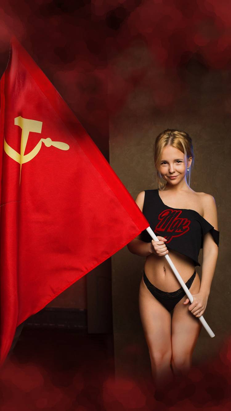 I made an iPhone 7 background of this classic Katerina picture | Scrolller