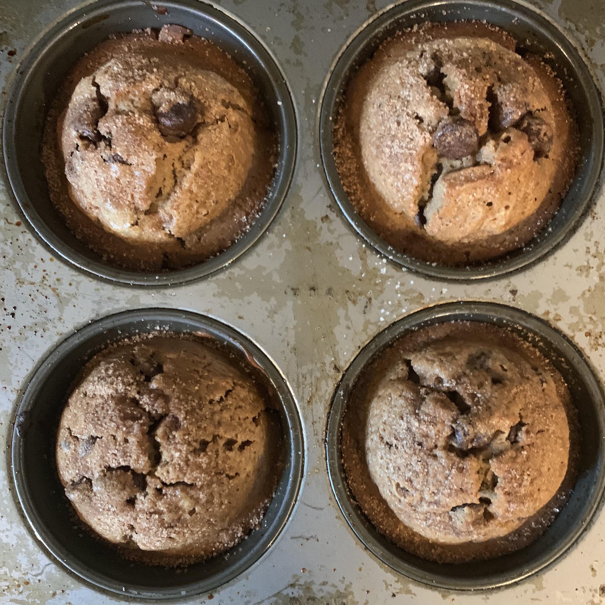 I made chocolate chip muffins because of that post earlier ! wish i had a girl that i could give ...