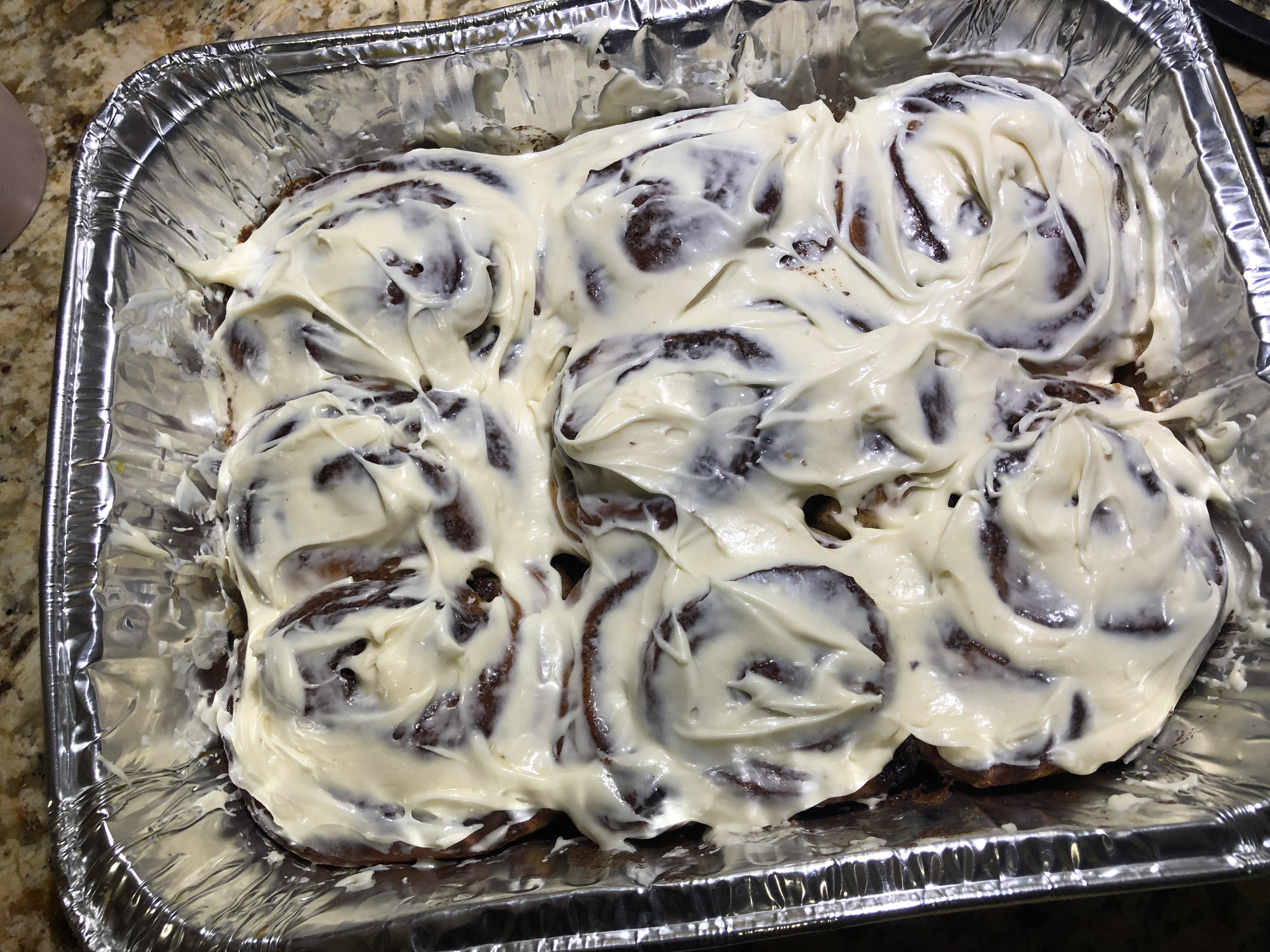 I made cinnamon rolls with cream cheese frosting 😊 | Scrolller