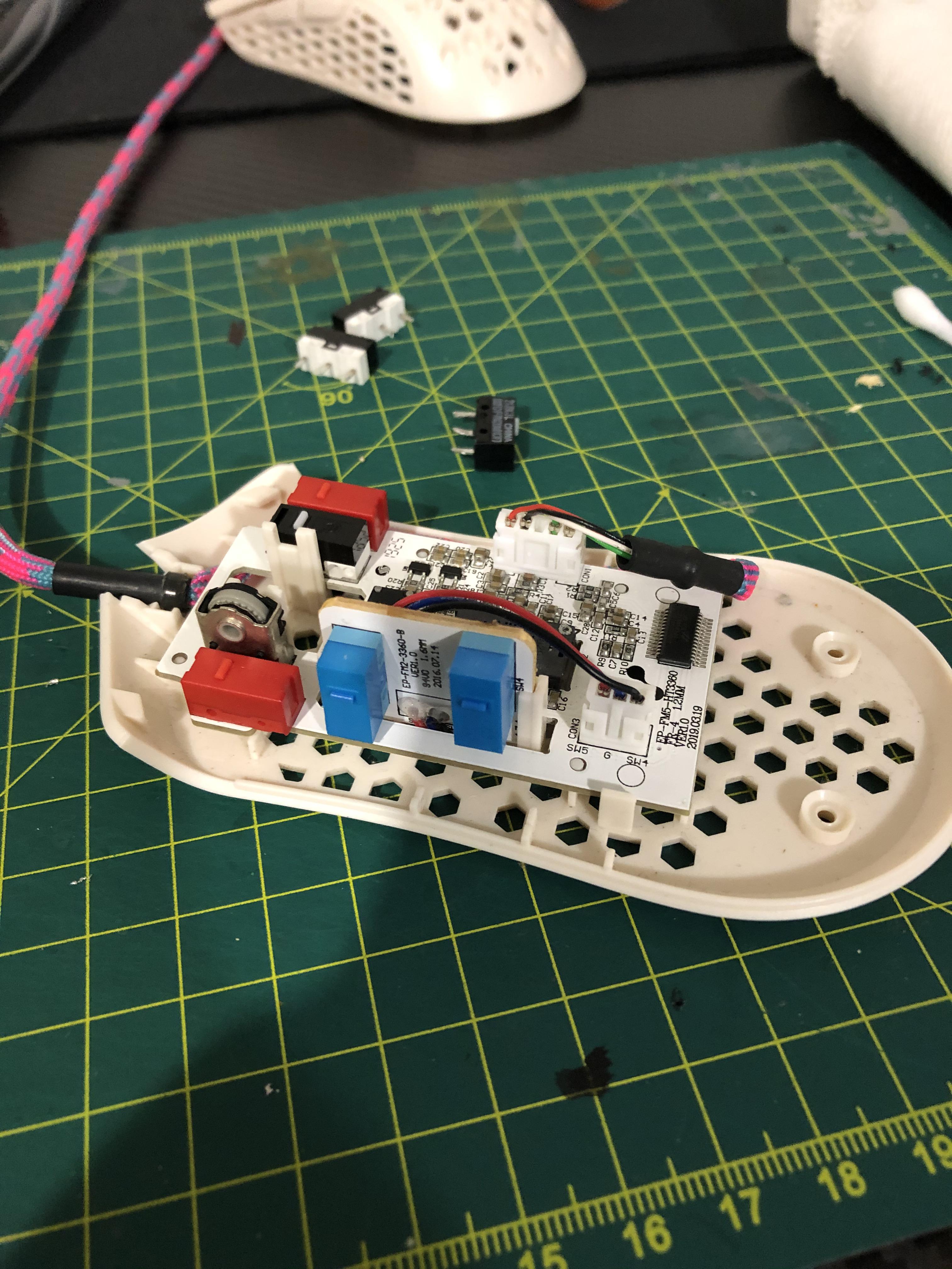 I manged to solder on new mouse switched | Scrolller