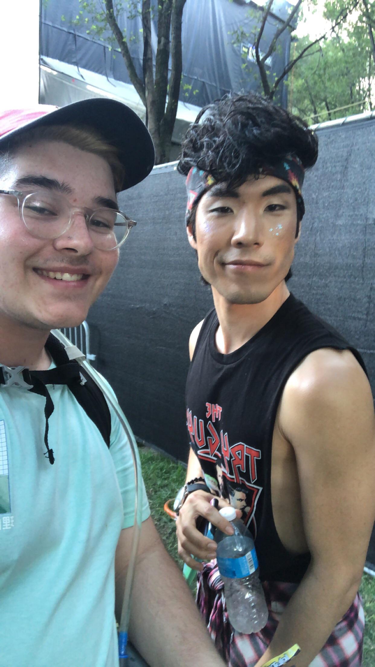 i met eugene from the try guys after yaejis set ! | Scrolller