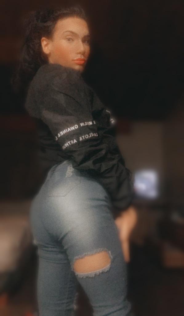 I Need Some Femboy Friends🥺 Scrolller 3797