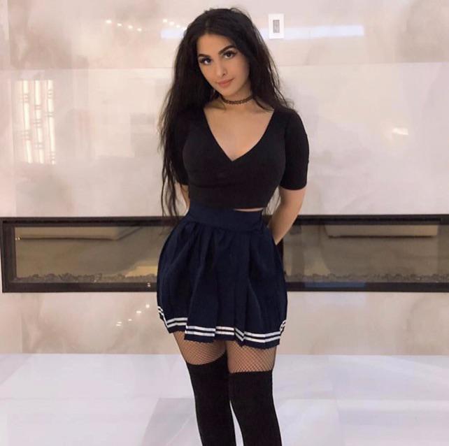 i wanna carryfuck SniperWolf soo bad | Scrolller