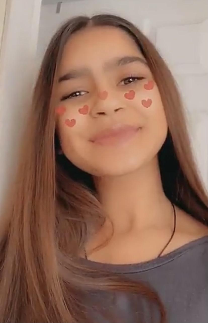 I want to be sliding back into her tight little hole again | Scrolller