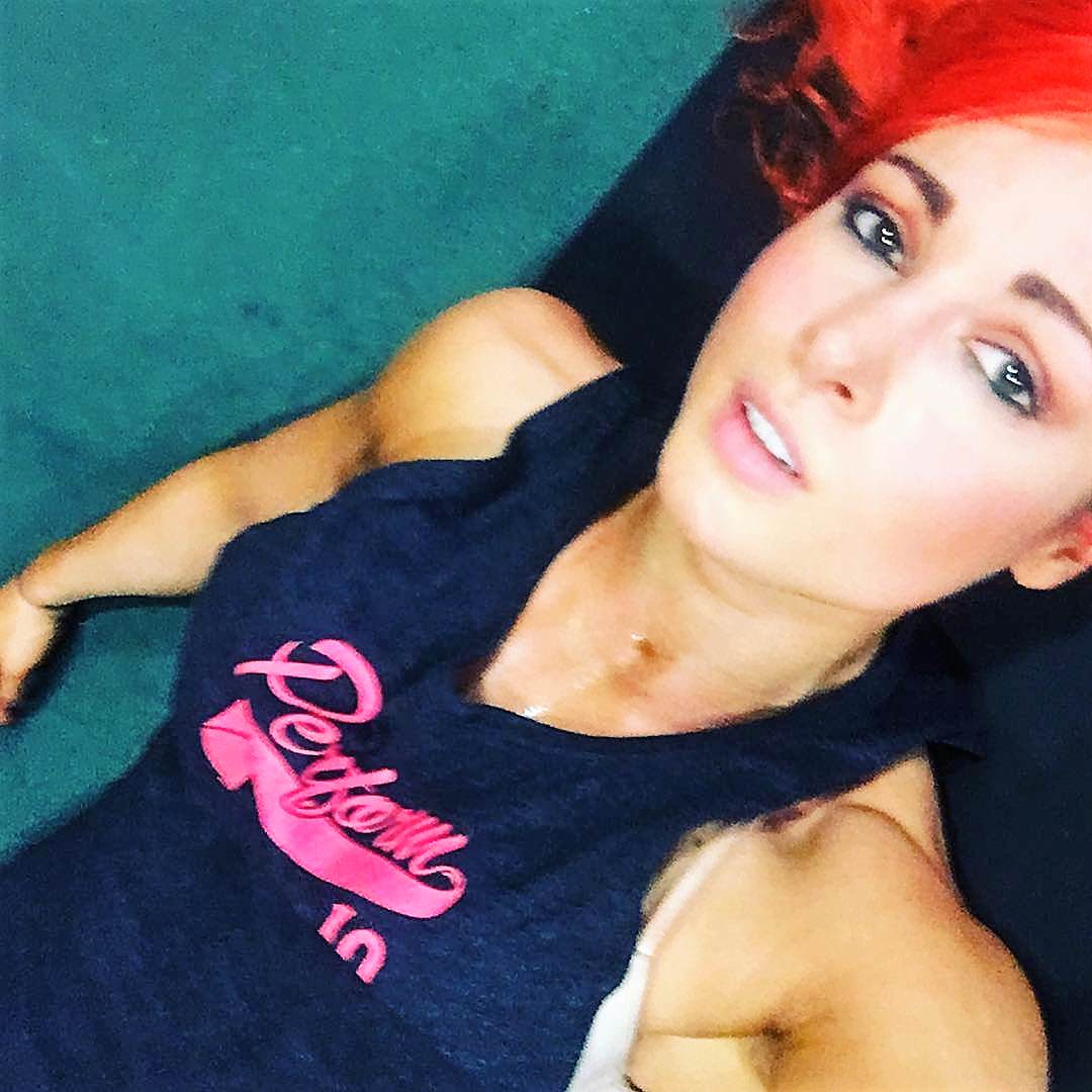 I want to fuck sweaty Becky | Scrolller