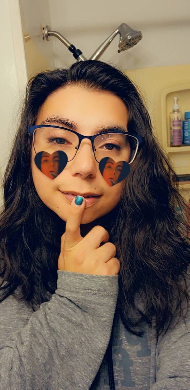 I want to take more pics but I don't have time just yet.. give me some ideas though? 😉😘 | Scrolller