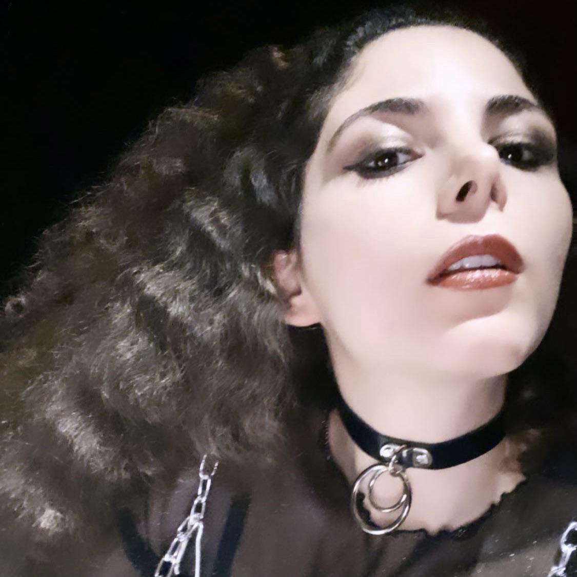 Do You Like Goth Girls 25f Scrolller