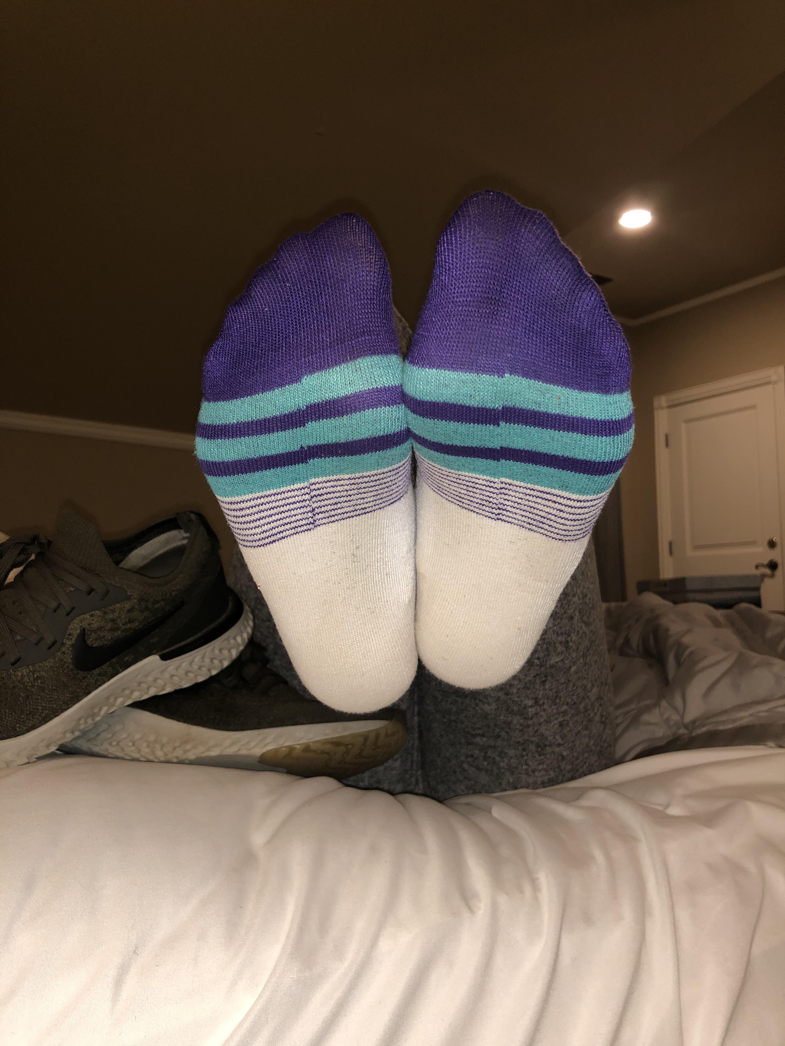 I wore this pair in the same shoes for 5 days & 3 workouts😷 So smelly! | Scrolller