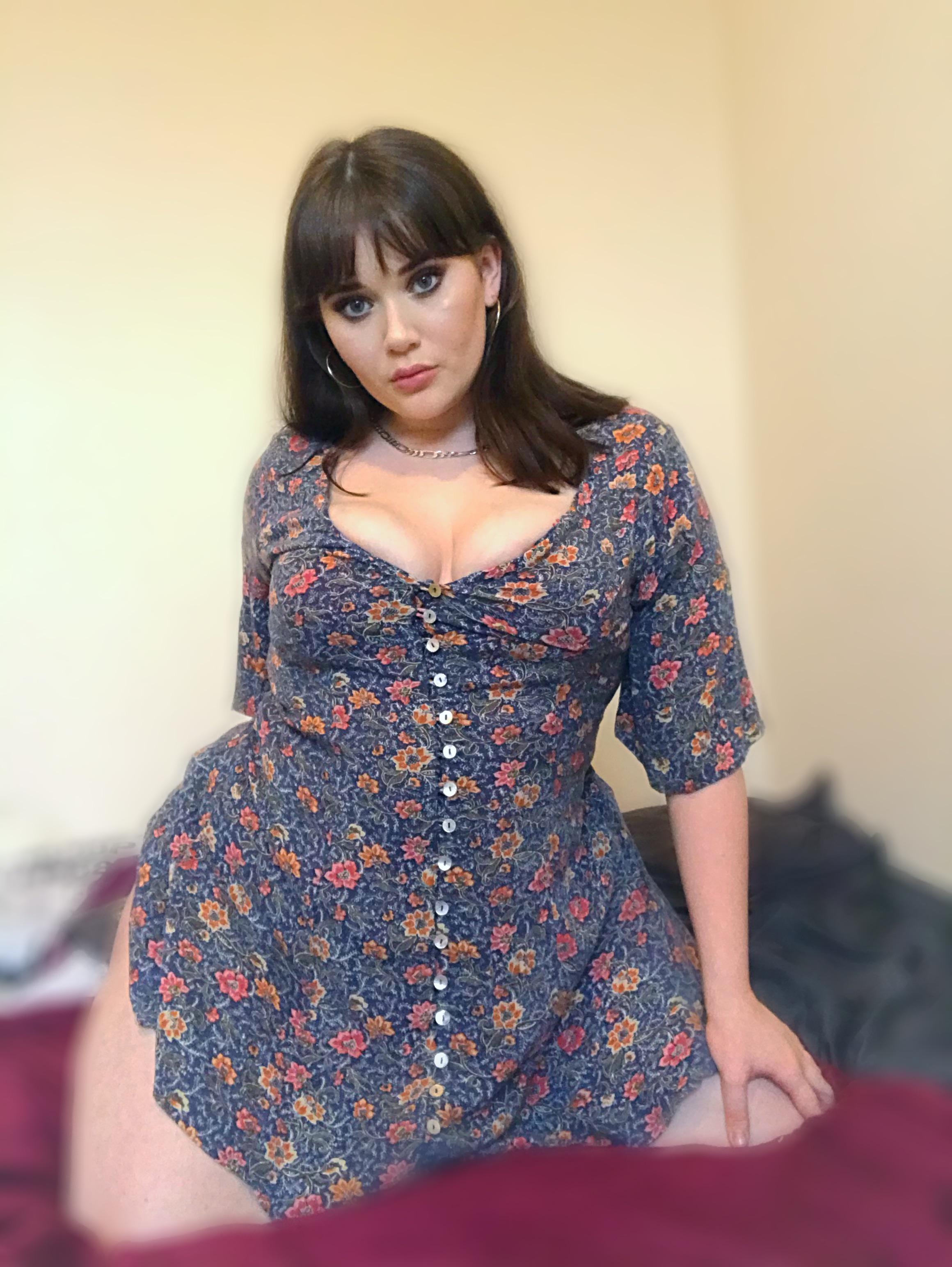 This dress makes me feel naughty | Scrolller