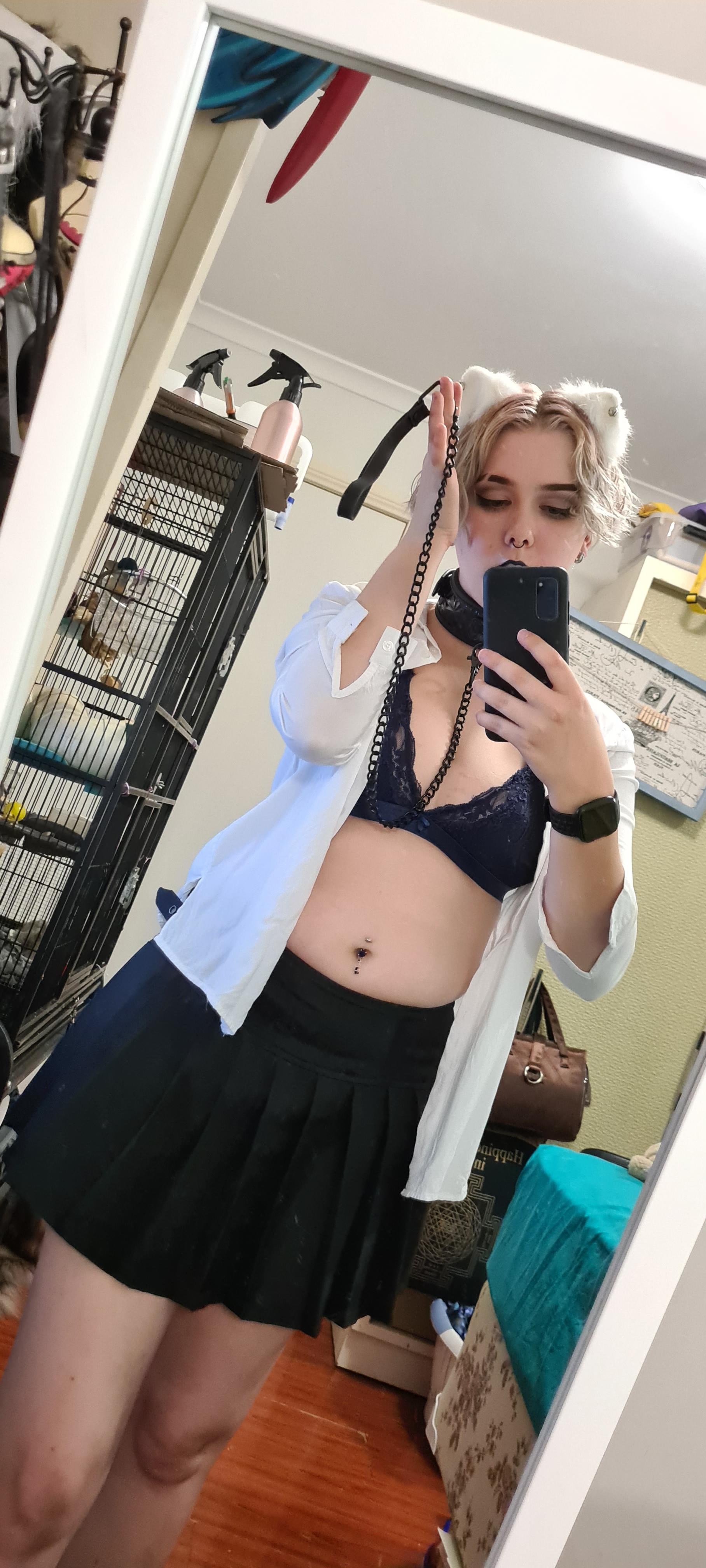 If I give you the leash would you tug it? 🥺 | Scrolller